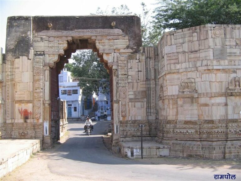Poles Of Chittorgarh Fort (7 Gates Of Chittorgarh Fort) - Chittor Darpan